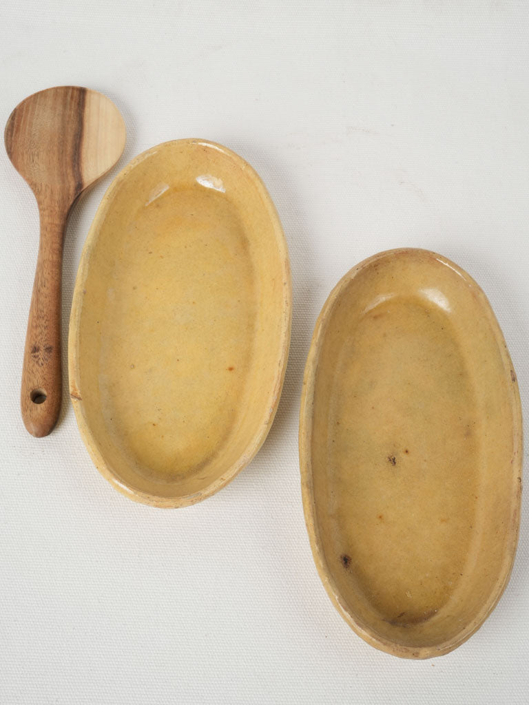 Pair of small oval serving dishes w/ yellow glaze – Chez Pluie