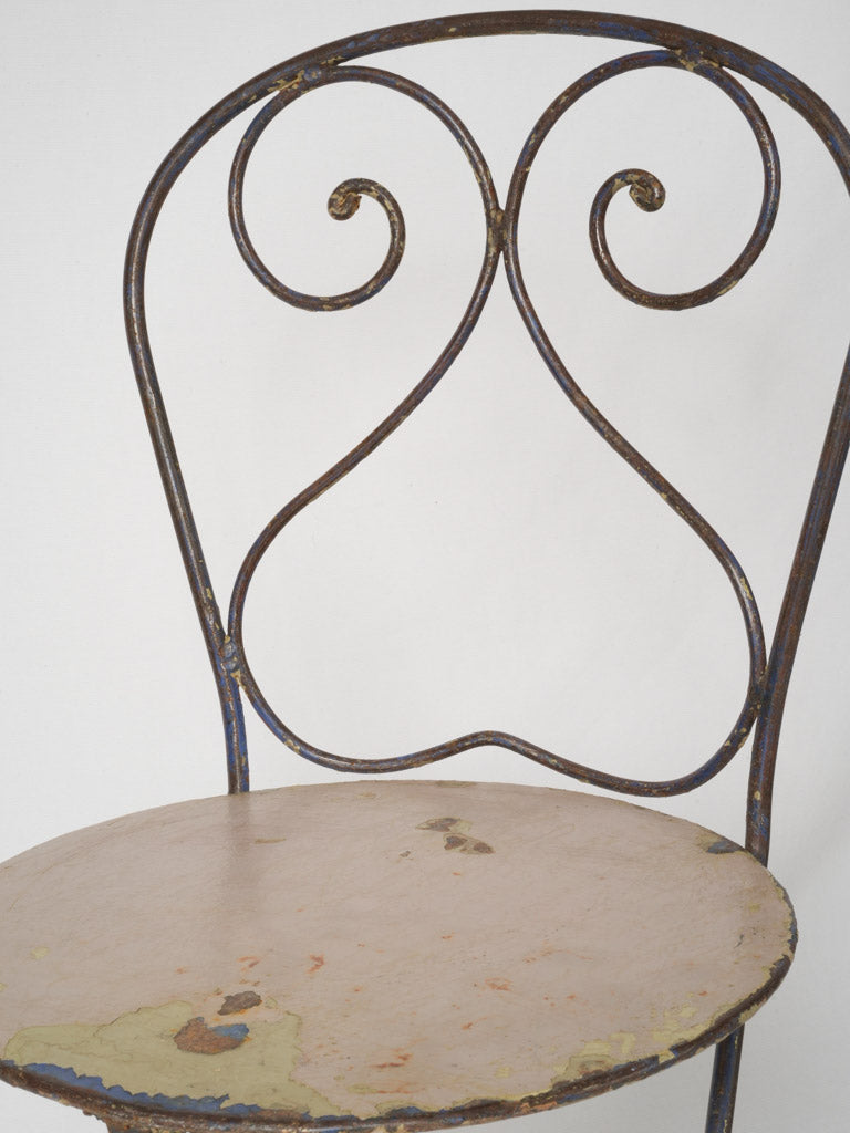 Antique French outdoor setting - round table w/ folding chairs – Chez Pluie