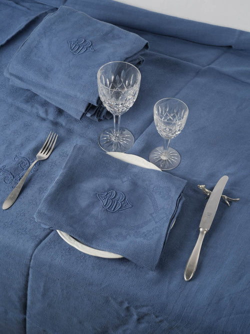 Blue French linen serviettes x11 & tablecloth