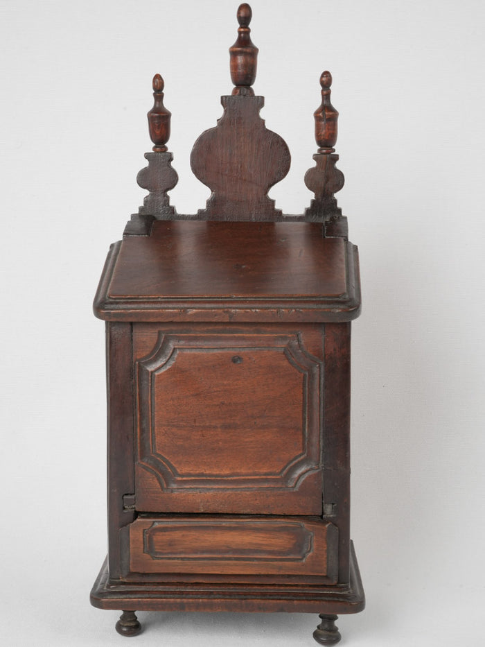 Antique French Salt Box, Walnut, Late 18th Century 19¾"
