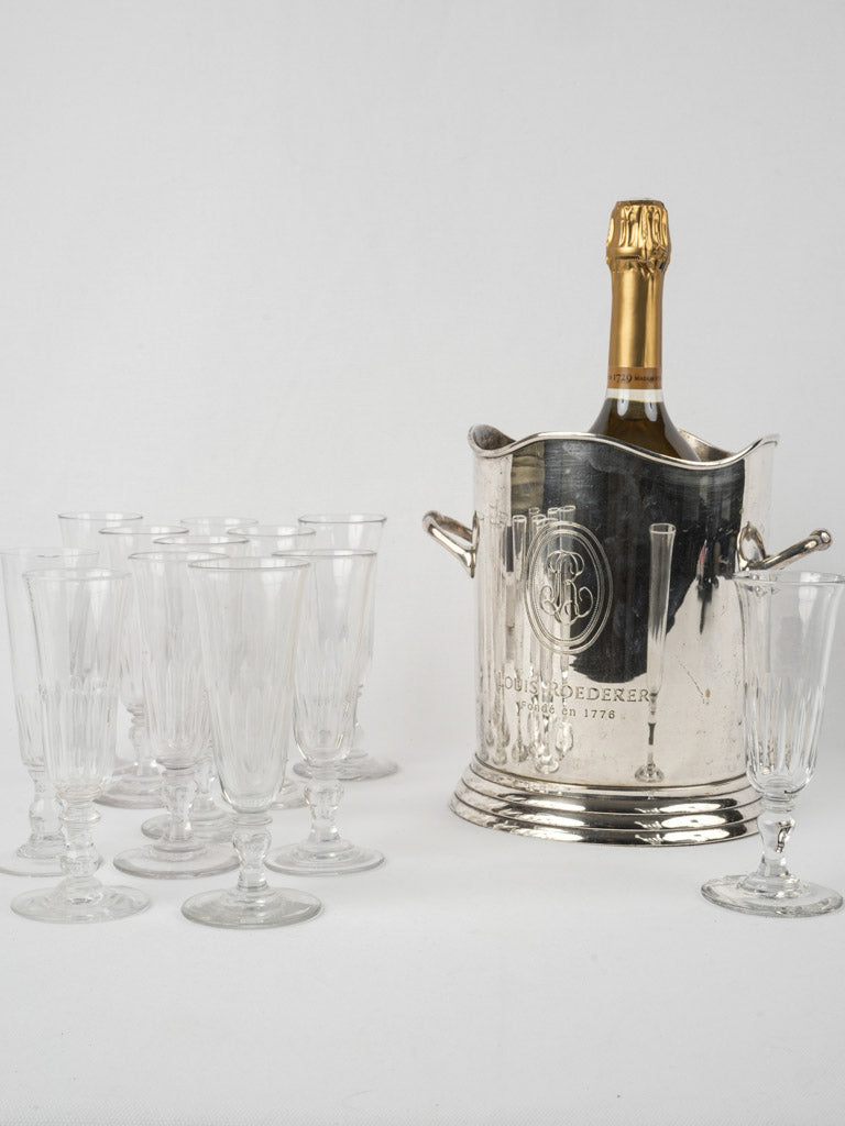 Set of 12 French champagne flutes - 19th-century 6¾"