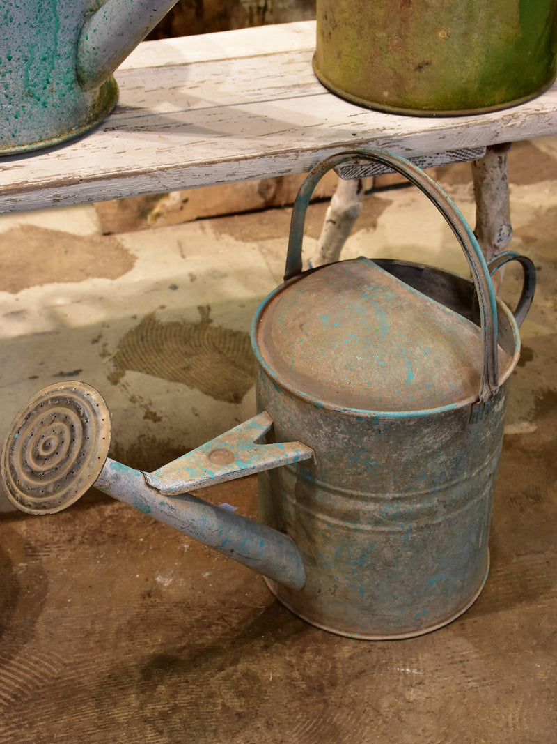 Vintage French watering can – Chez Pluie