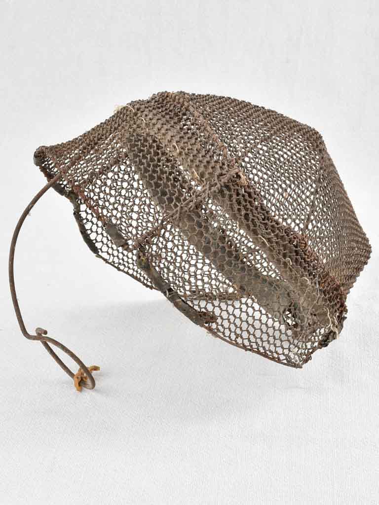 ANTIQUE FRENCH FENCING MASK 10¾" – Chez Pluie