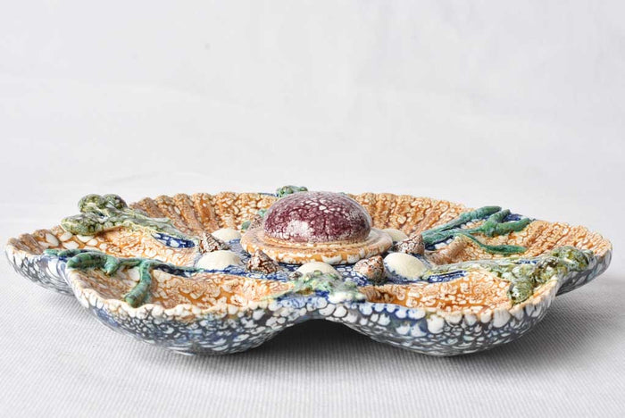 Exquisite scallop presentation platter w/ lidded sauce bowl 10¾"