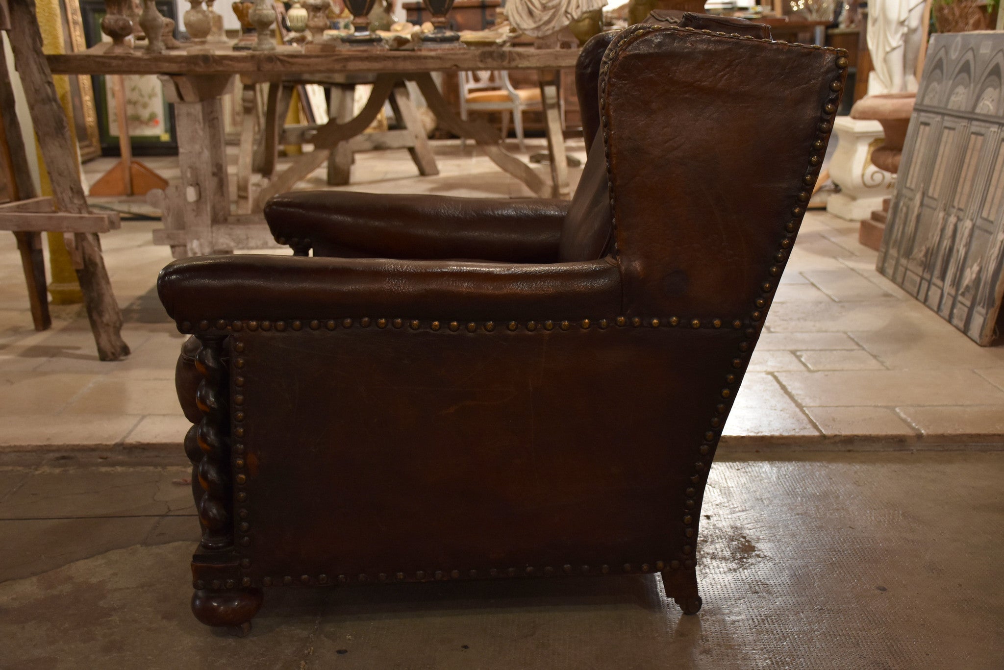 French leather club chair – 1920’s – Chez Pluie