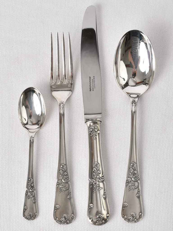 Silver plate flatware set for 12 place settings - Orfèvrerie Frionnet