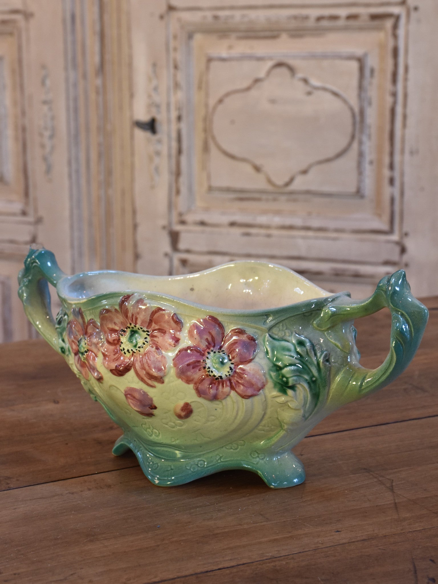 Antique Barbotine vase with pink flowers – Chez Pluie