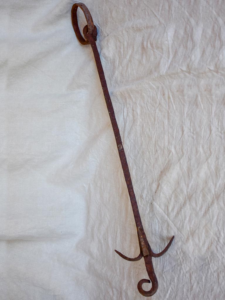 Antique French anchor – Chez Pluie