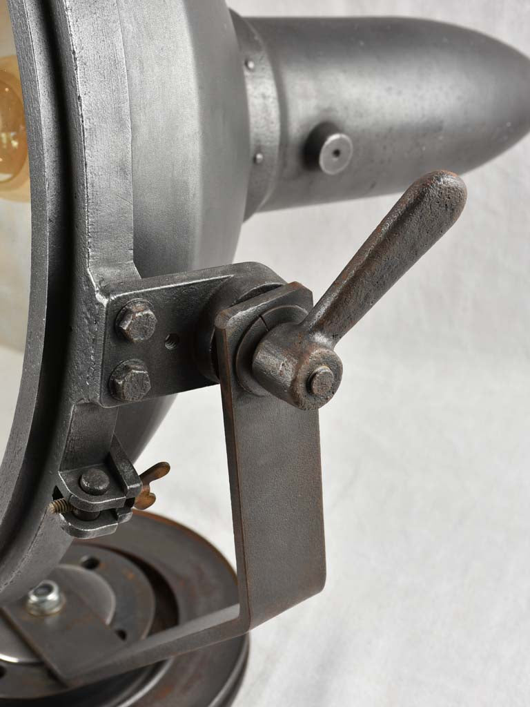 Large industrial projector lamp (2 available) – Chez Pluie