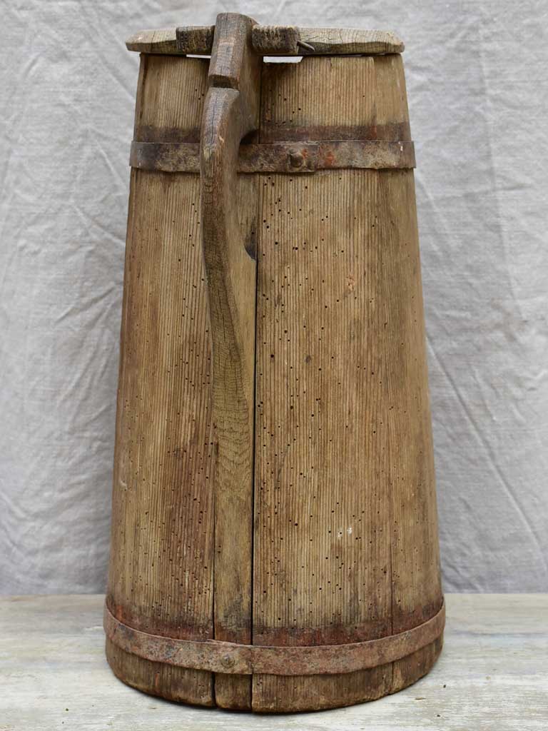 Large rustic French wooden pitcher with lid – Chez Pluie