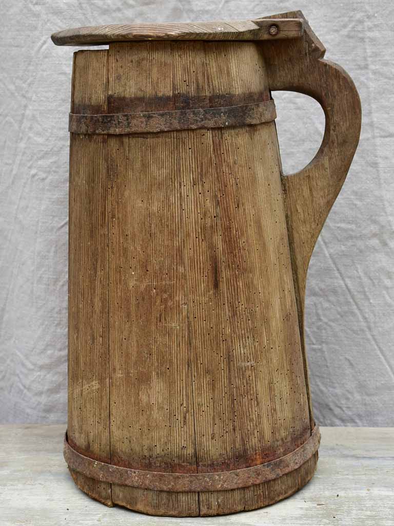 Large rustic French wooden pitcher with lid – Chez Pluie