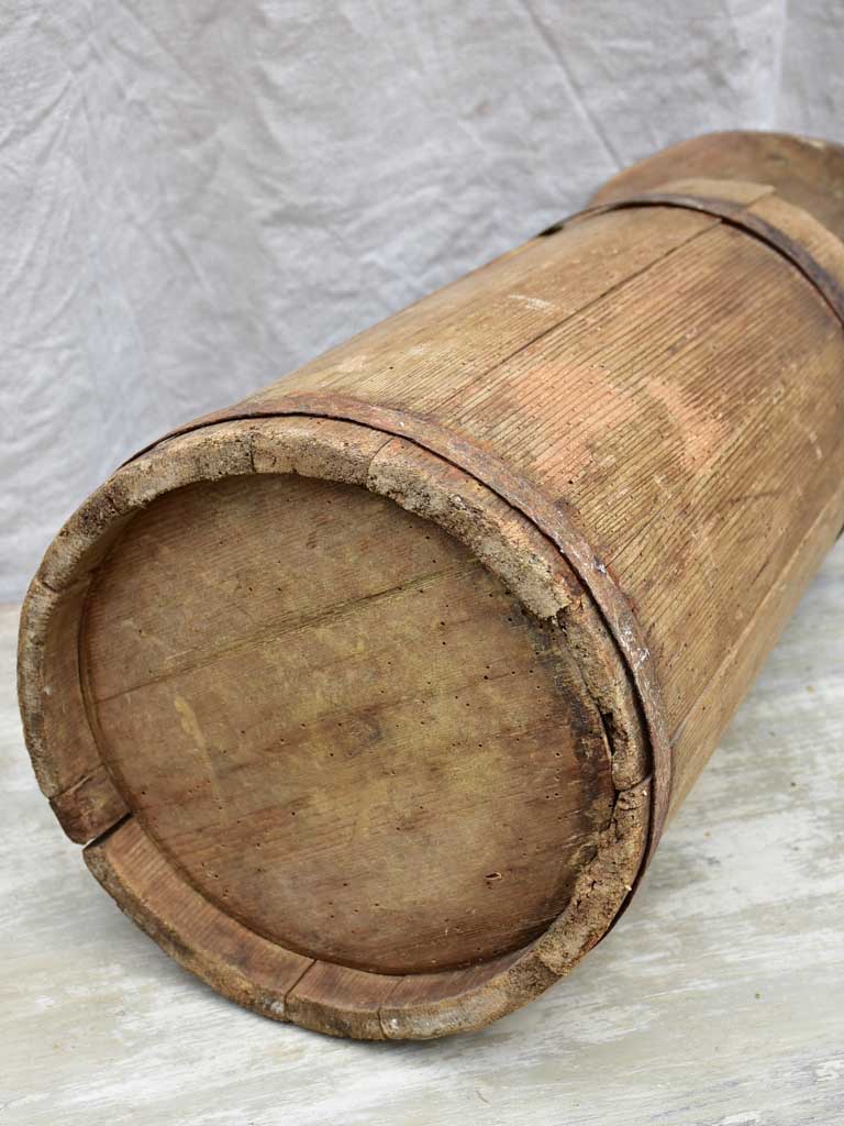 Large rustic French wooden pitcher with lid – Chez Pluie
