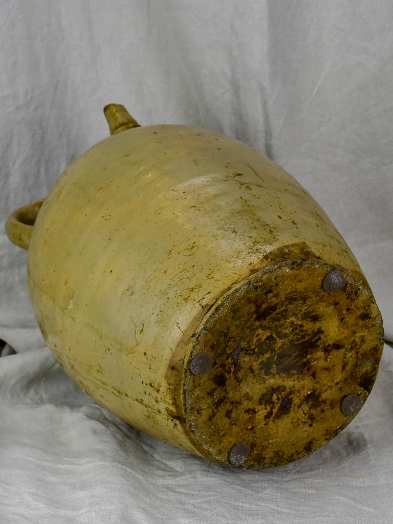 Antique French water flagon from the Auvergne - beige – Chez Pluie