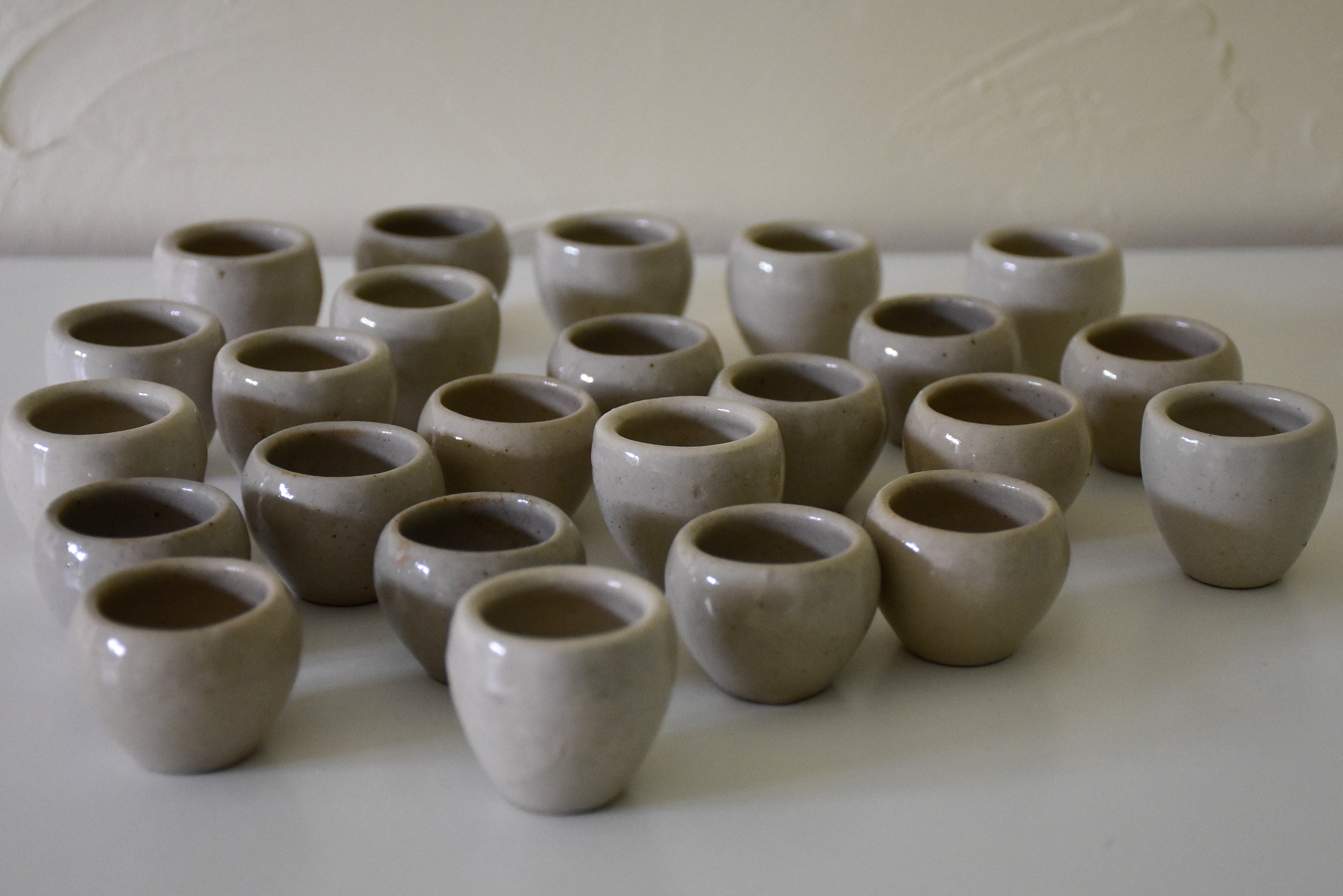 Collection of 24 escargot pots - ironstone – Chez Pluie