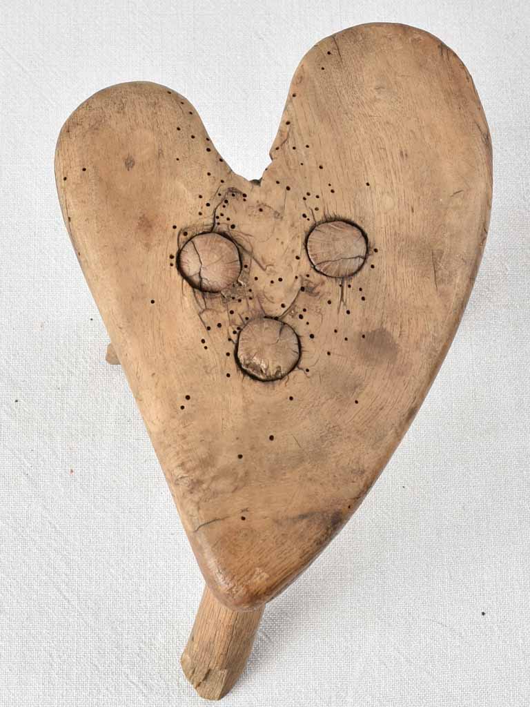 Miniature heart shaped stool 8¾" high – Chez Pluie