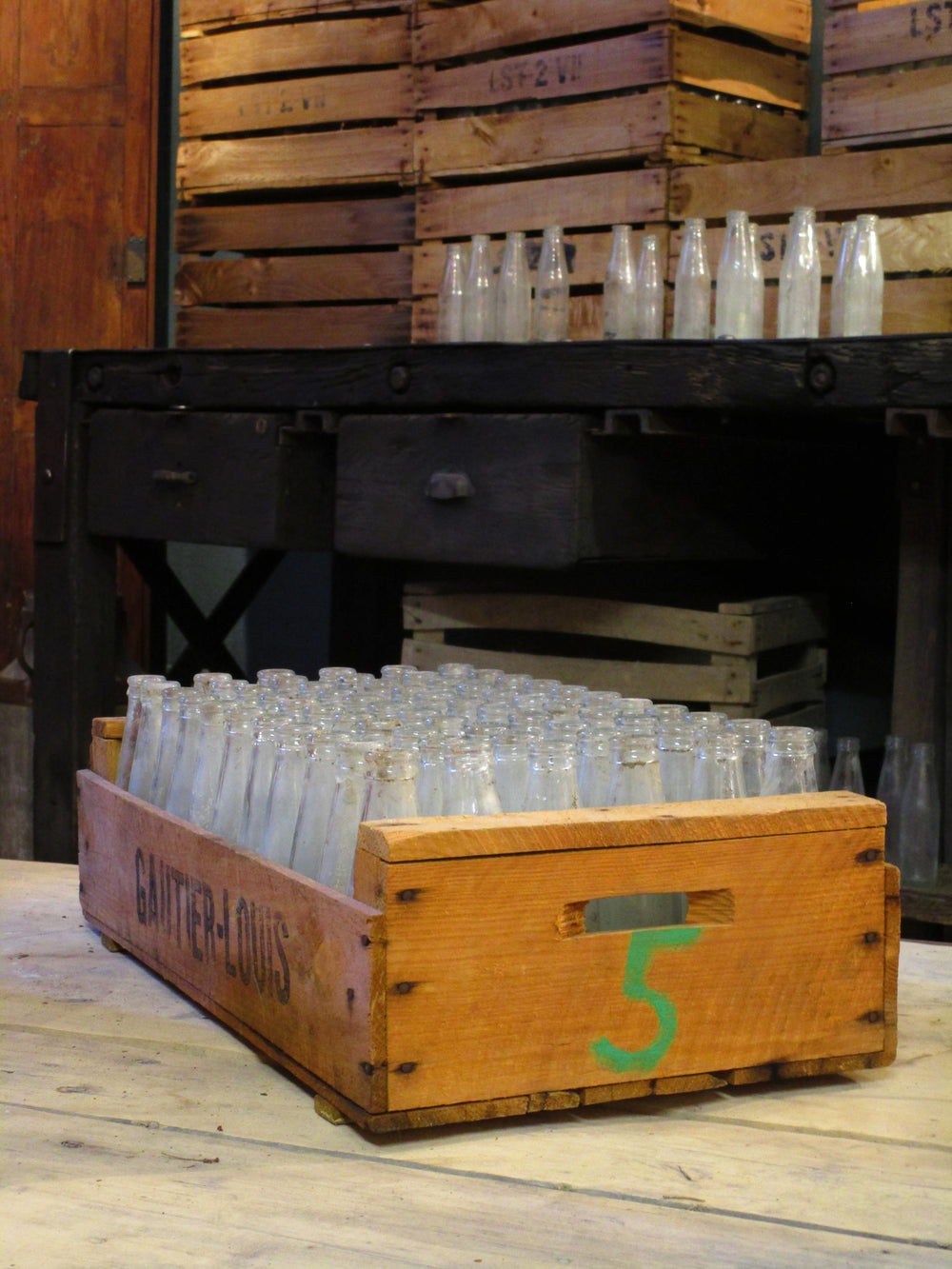 French fruit box with 66 juice bottles